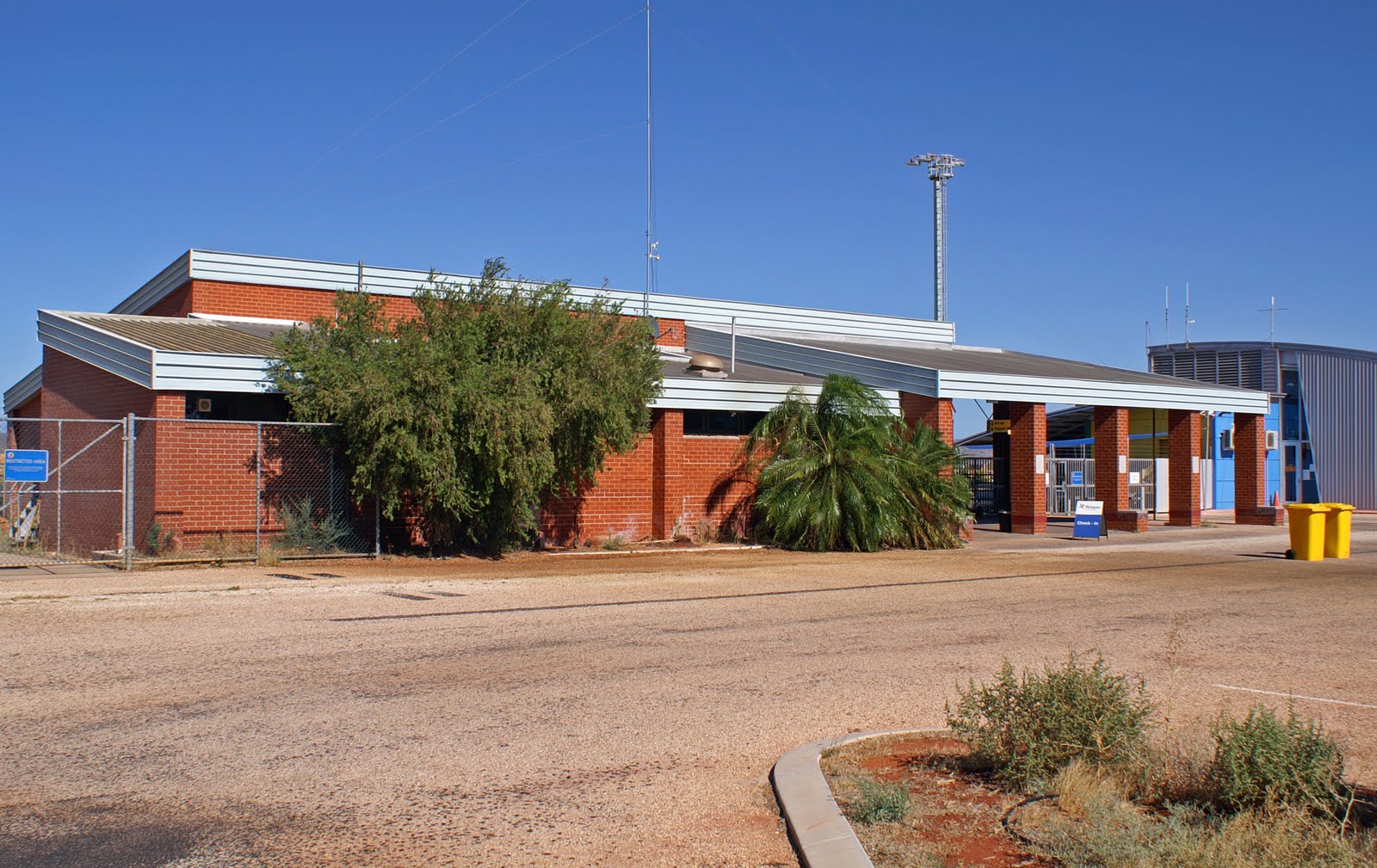 W.A. Regional Airports: Learmonth (LEA/YPLM)