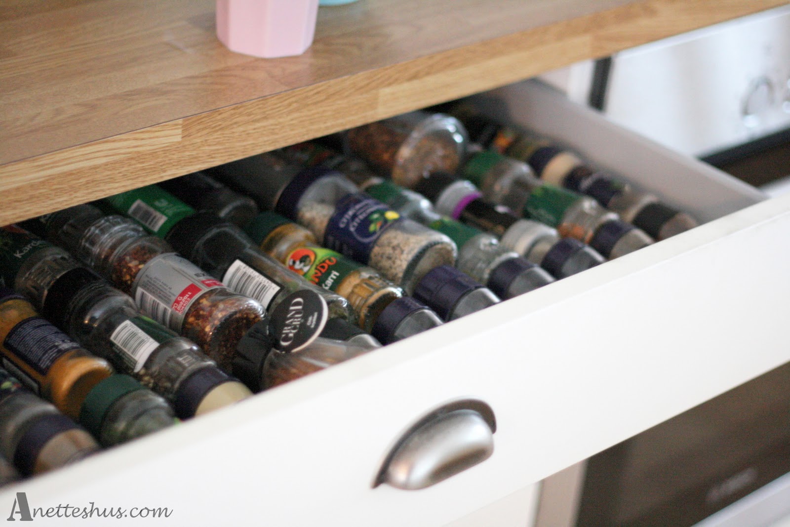 Hvordan oppbevarer du krydderet ditt? - Foreldreportalen