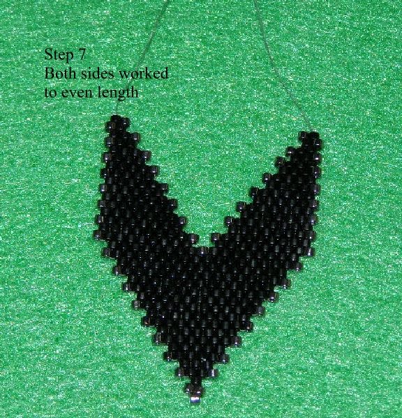 Queenie's Beads: Russian Leaf Done in Peyote Part 2