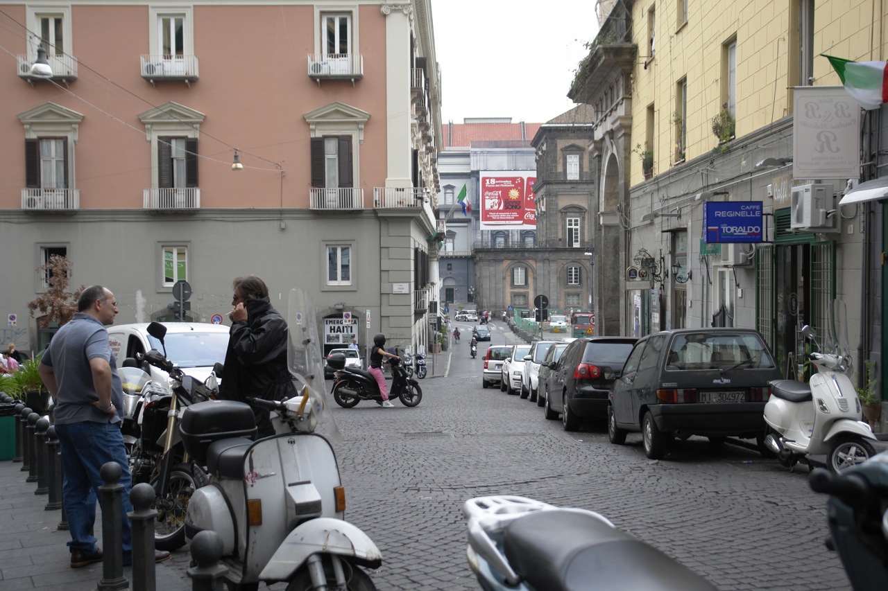 Sartoria Ambrosi, via Giovanni Nicotera 103, Neapol.