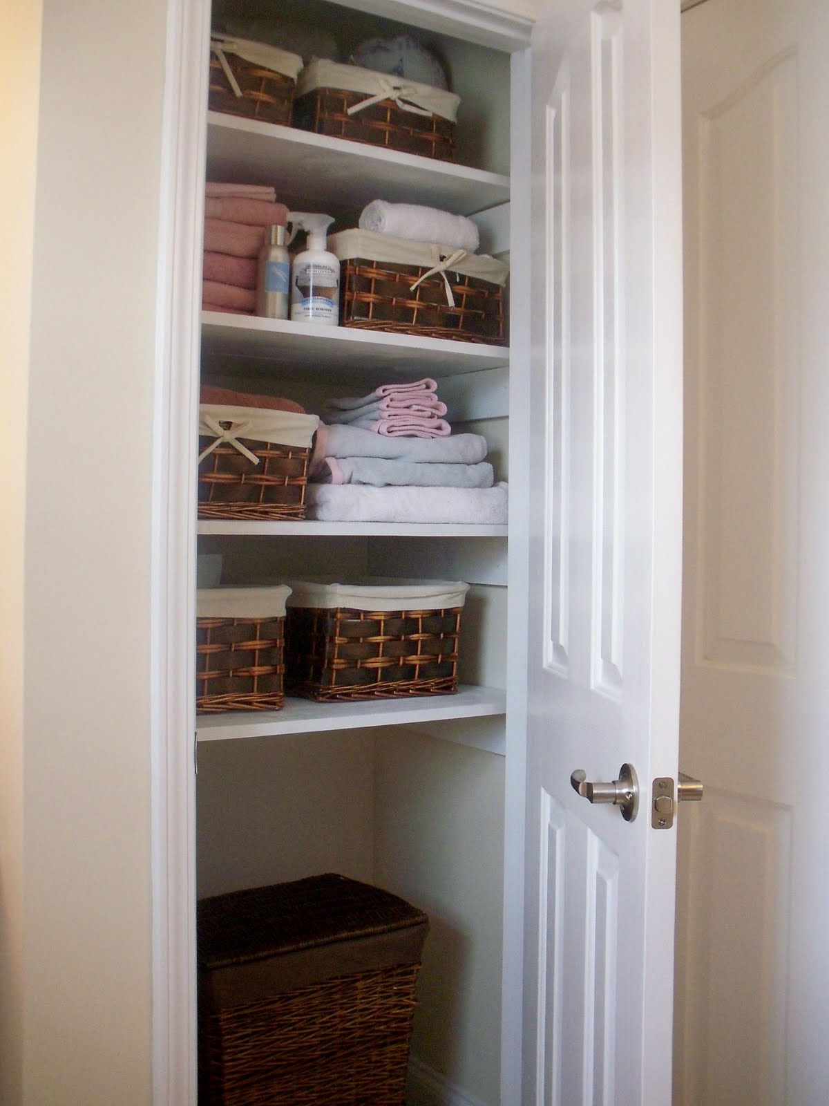 How To Keep Your Linen Closet Fresh at Michael Gates blog