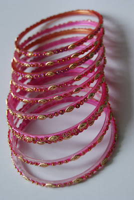 Shop Trend Steps: Pink glass bangles