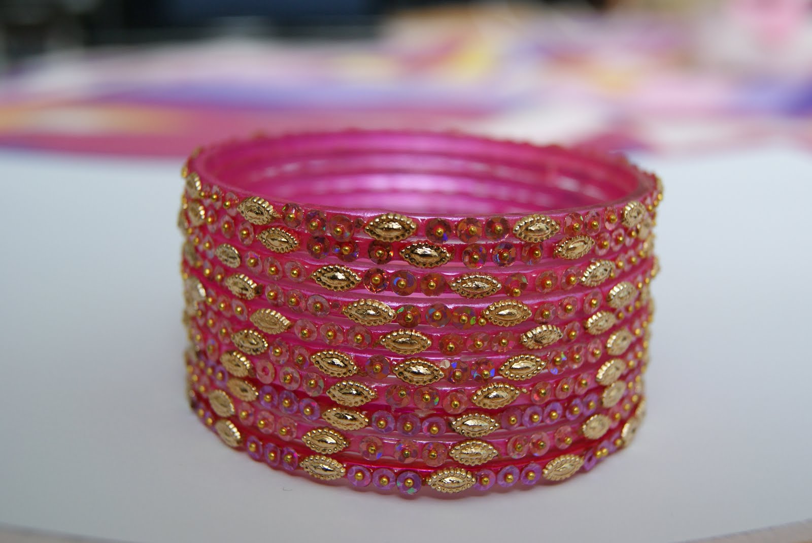 Shop Trend Steps: Pink glass bangles