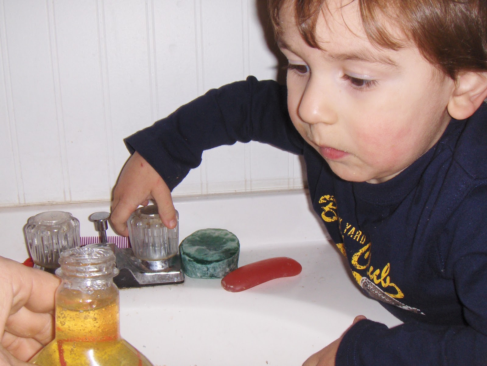 Kid Of God: 60 Quick and Easy Science Experiments with Everyday Items