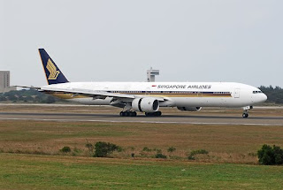 Aircraft Specification Data History: Boeing 777-300 Specificatioon Data ...