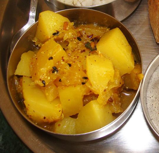 Domestic Devotion, Hare Krishna Style: pumpkin and potato subji