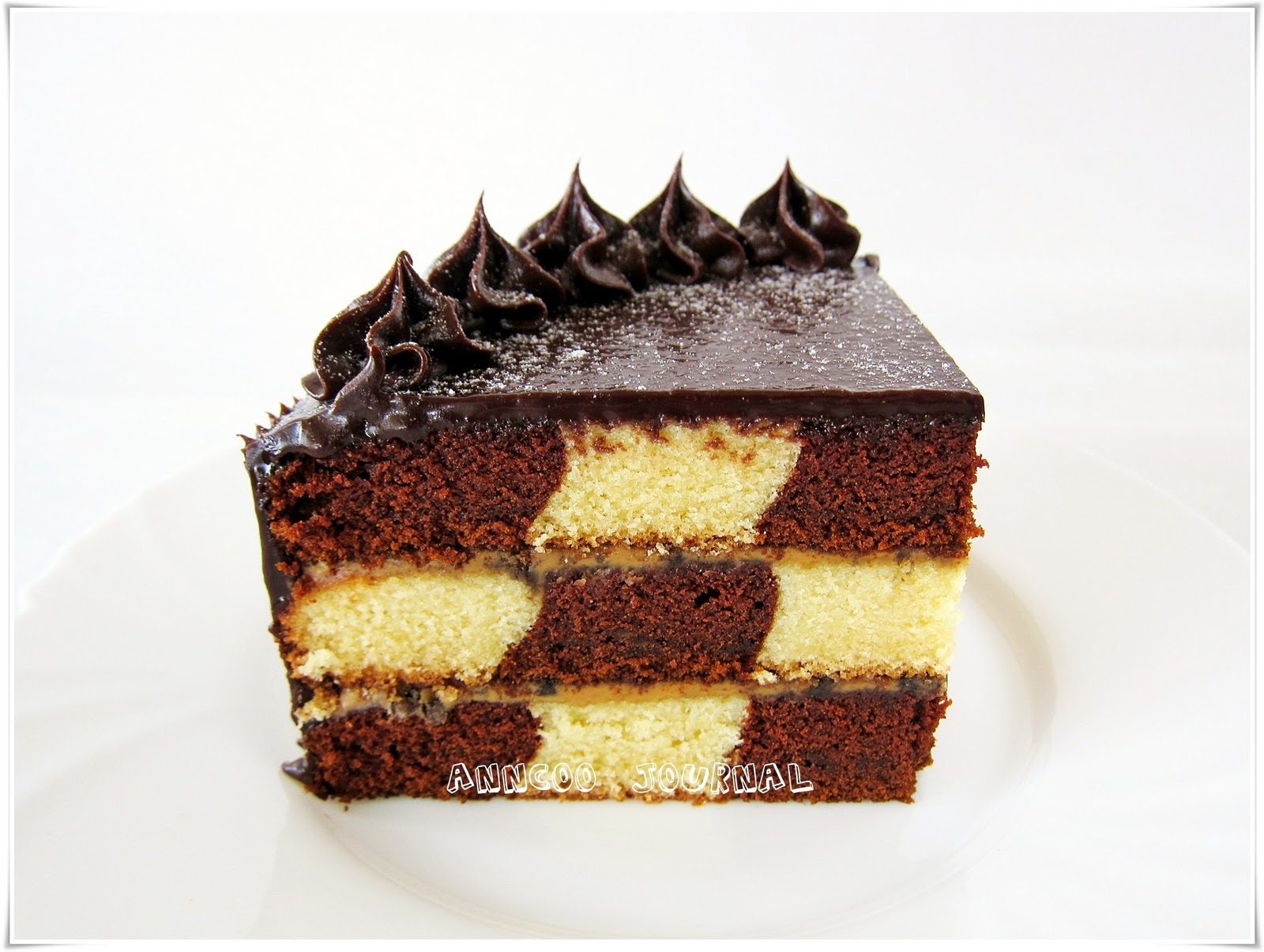 Eggless Checkerboard cake – Thou Shalt Cook!!