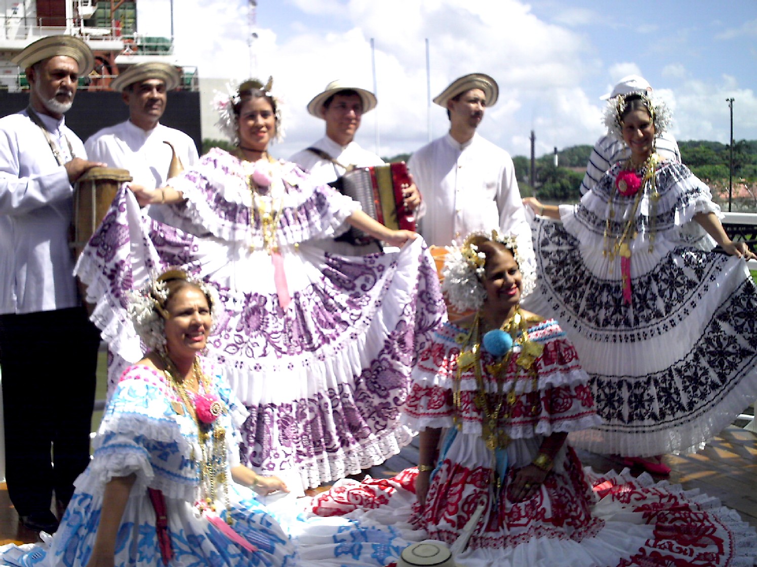 FOLKLORE DE PANAMA: Fotos de presentaciones