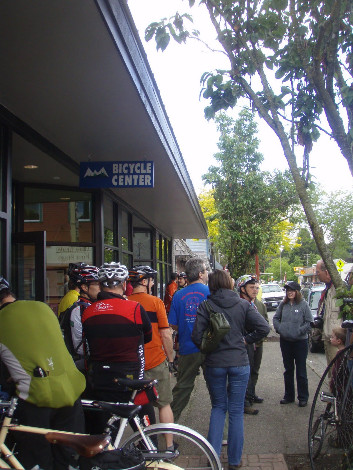 Kent's Bike Blog: Kent rolls out!