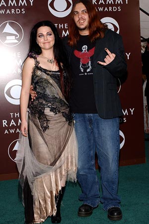 Business: Amy Lee,Seether-Broken