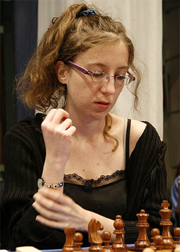 Marie Sebag:”Beauty and the Hands” « Spraggett on Chess