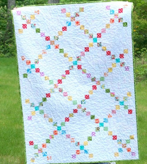 Quilt Story: Cluck Cluck Sew, Modern Chain Quilt...