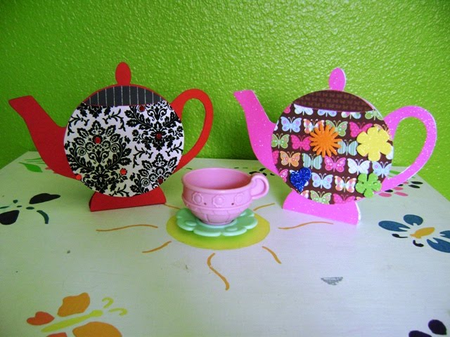 FavorCakes by Erica: Party Favor Friday: Pretty Paper Teapots