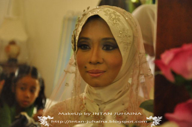 MakeUp by Intan Juhaina