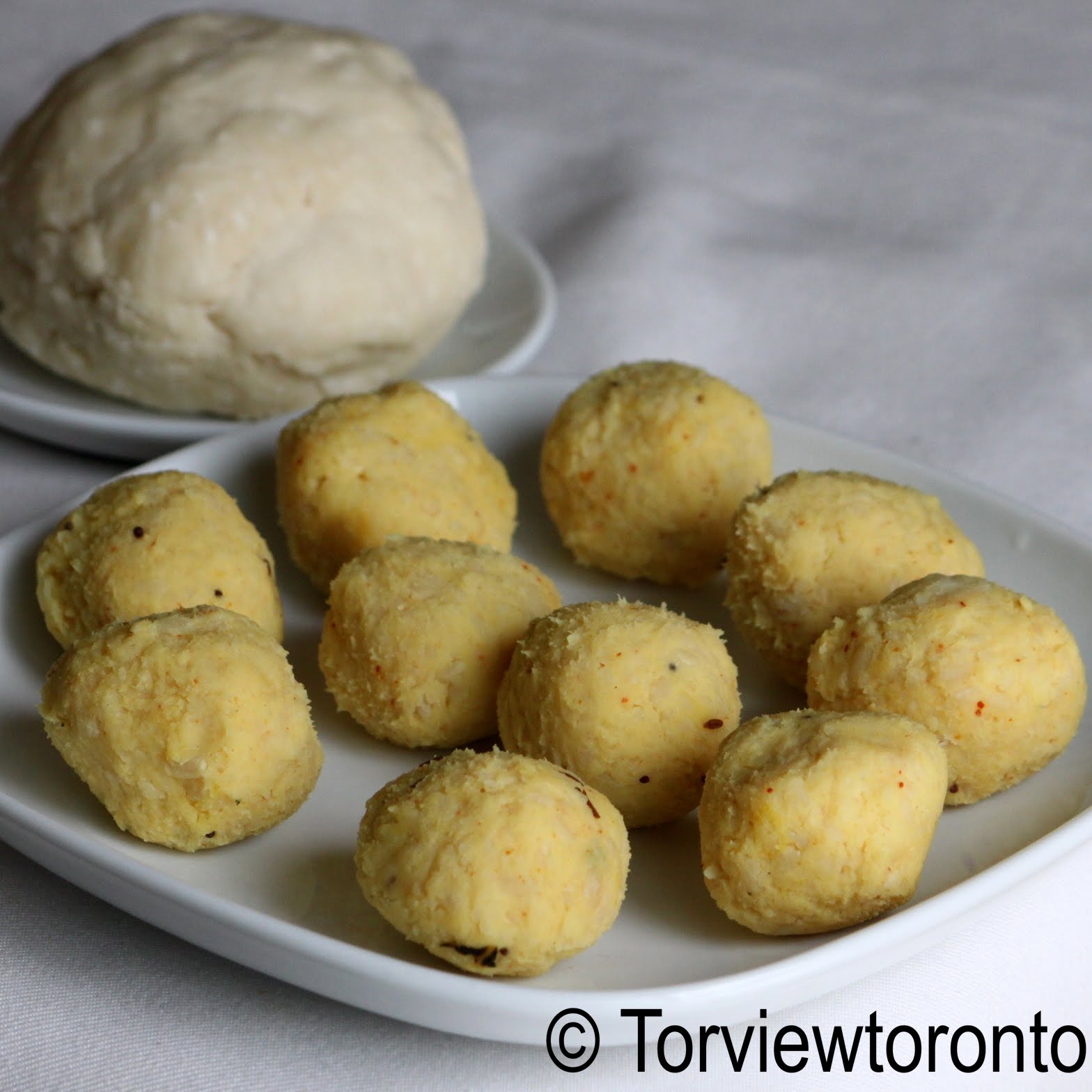 Torviewtoronto: Deep fried stuffed bread Kachori