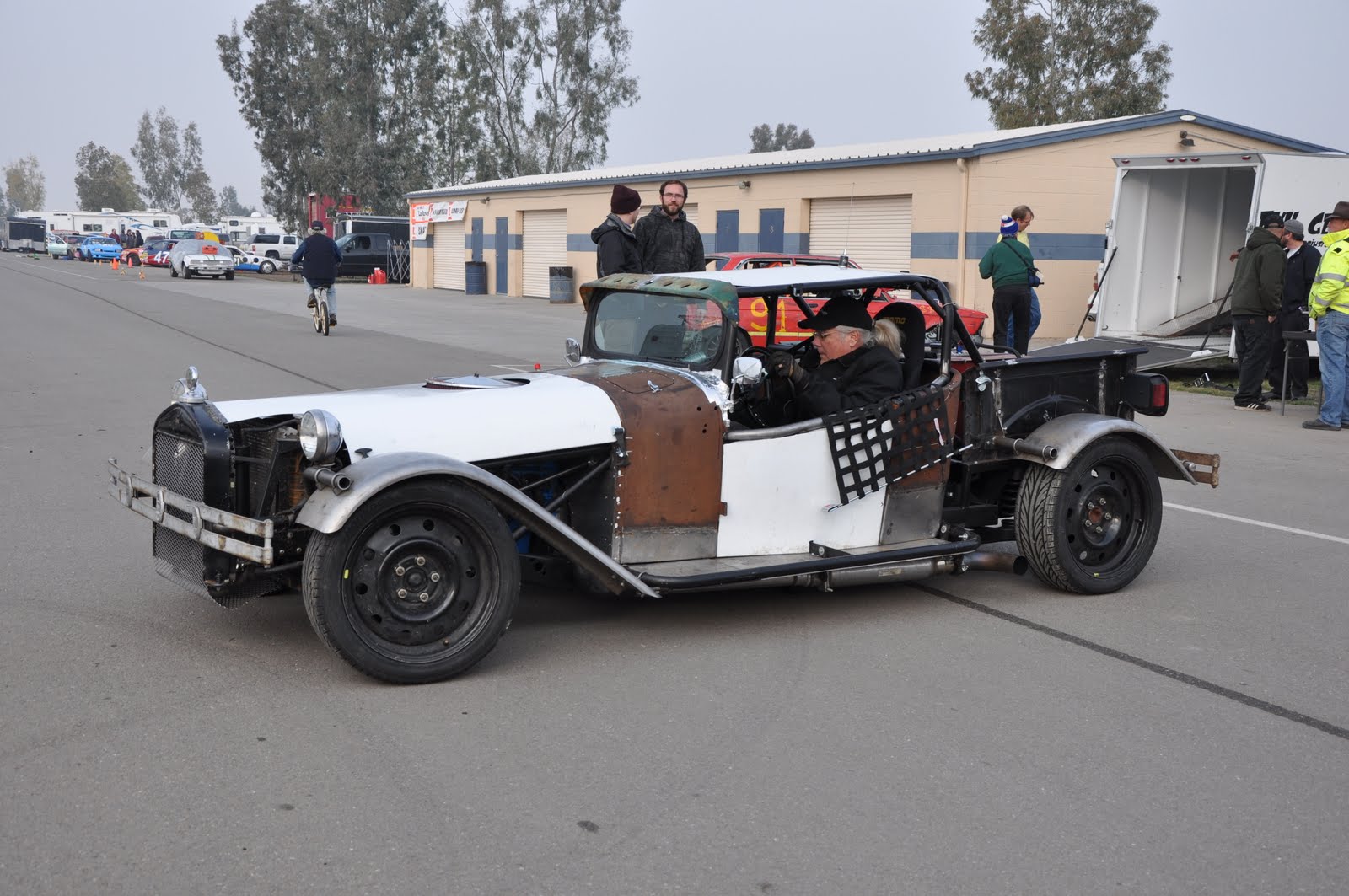 Dirty Duck Racing: Buttonwillow-Arse Freeze Practice on Friday