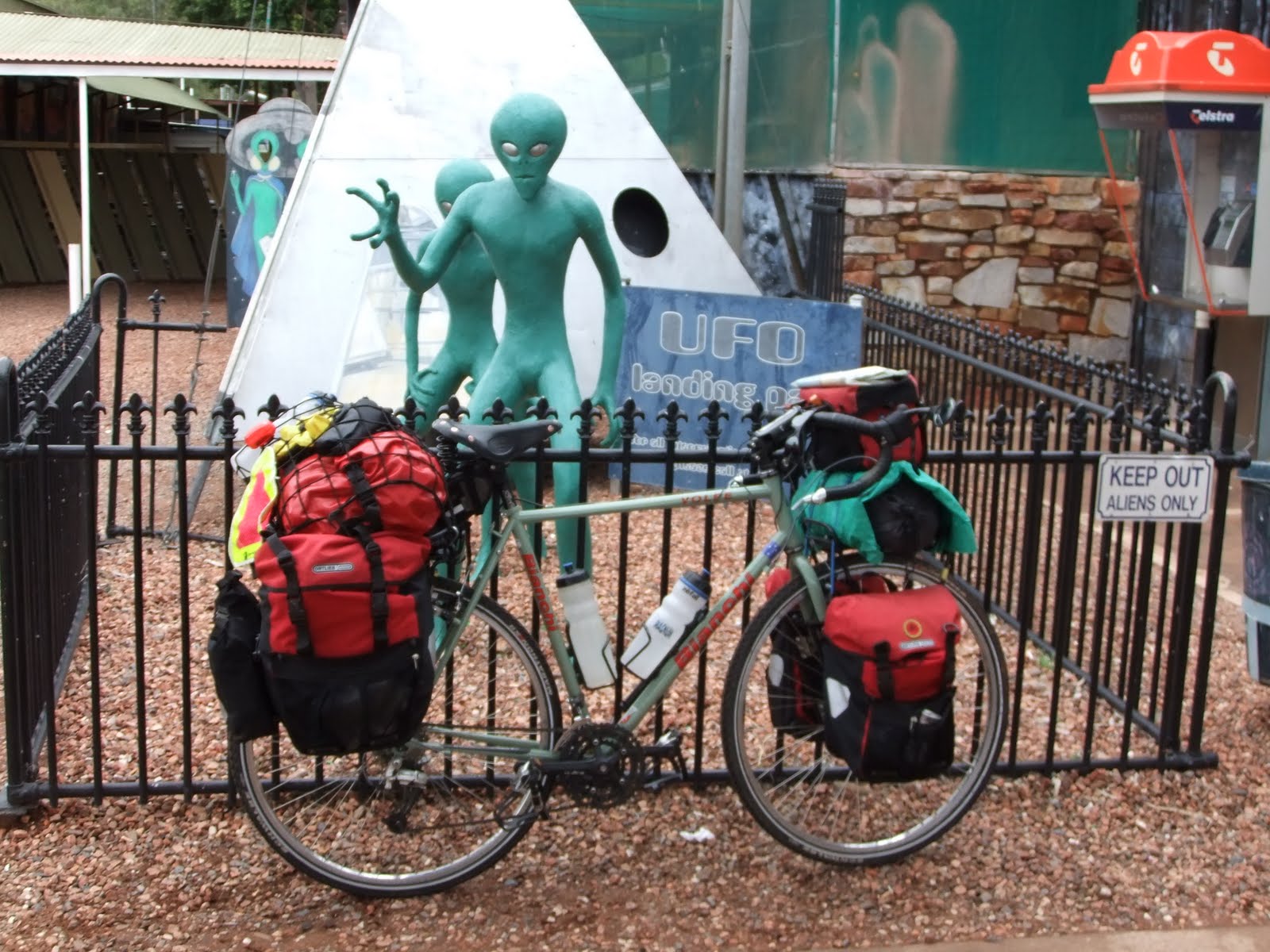 Adelaide to Darwin by Bicycle: Attempting to Ride Australia's Stuart ...