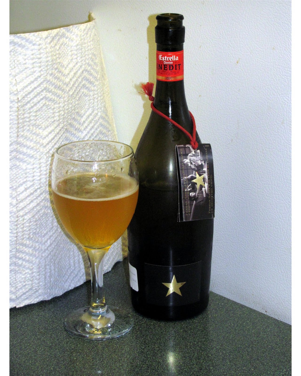 The World of Gord: Beer of the Week - Estrella Damm Inedit