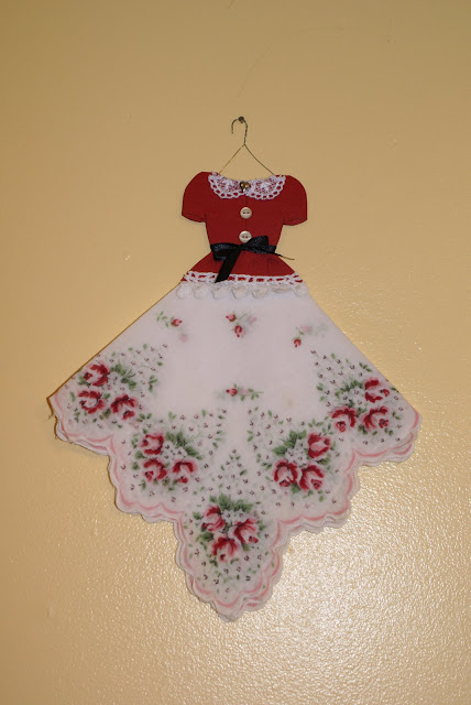 Quill Cottage: VINTAGE HANDKERCHIEF DRESS TUTORIAL.....