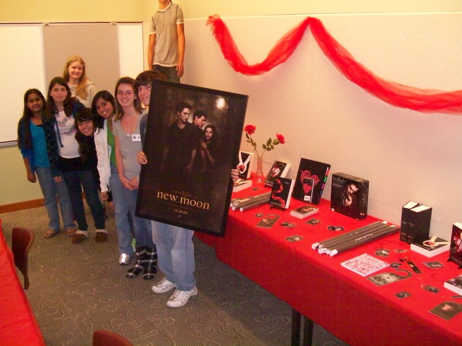 Allen Library Teenscape: Twilight / New Moon Movie Celebration Party