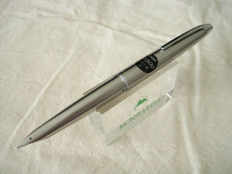 筆週記 Evan's Pen Weekly: Pilot MYU 701