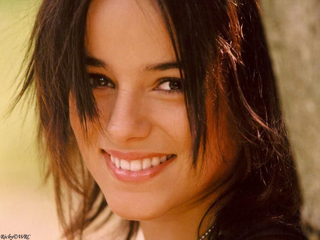 Alizee Sexy French Singer | Computer Wallpapers
