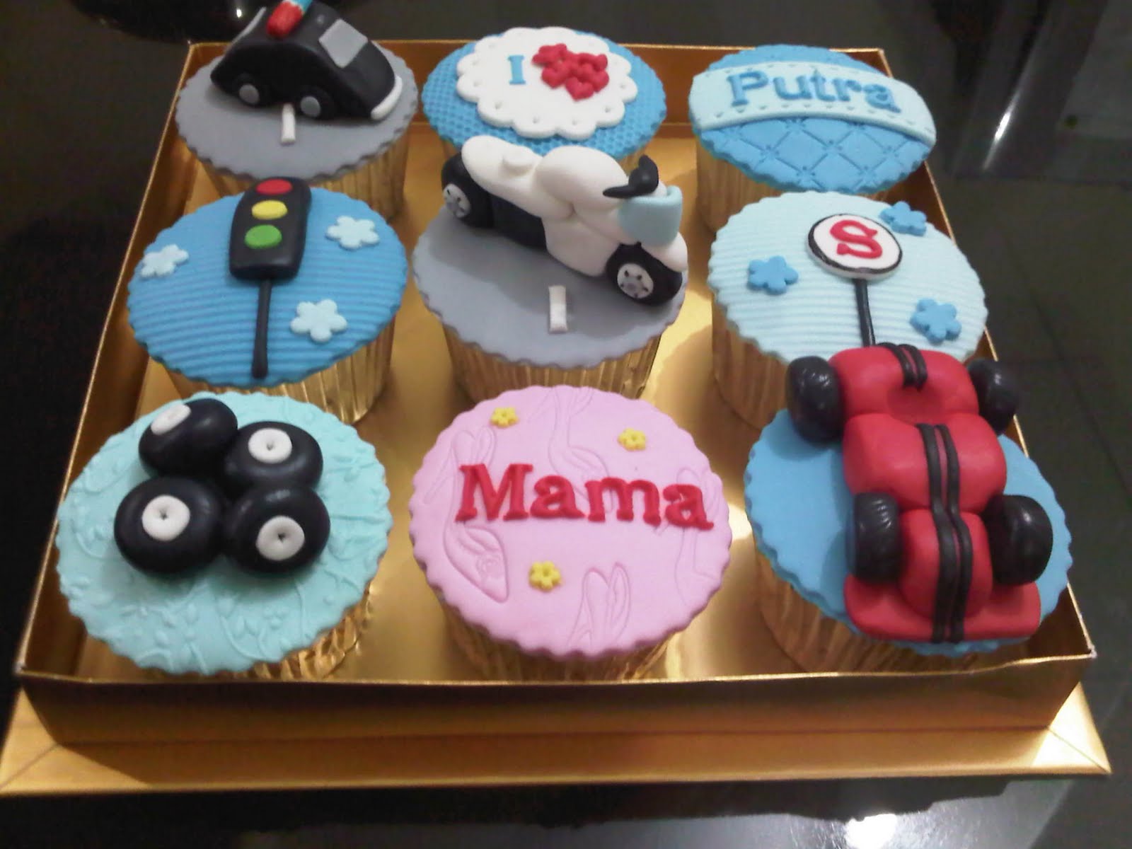 C@C Cake: Cars n motorcycle cupcakes