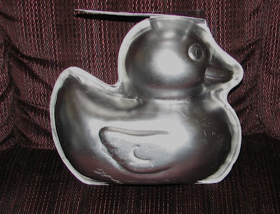 Cookie Cutter Corner (and Cake Pans too!): Wilton 3-D Cake Pans Rubber ...