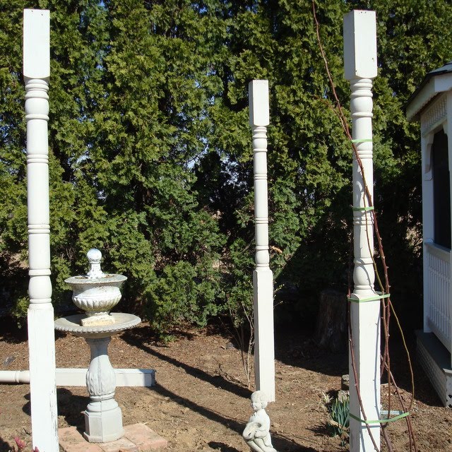 Fleur Cottage: Porch Post Arbor