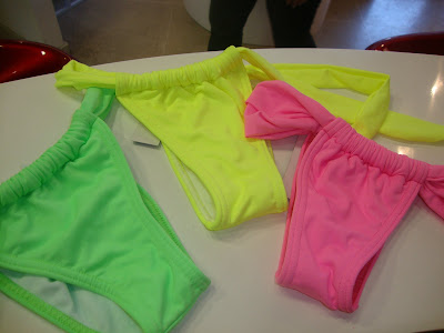 BORDÔ - Moda Praia e Fitness: Biquinis Fluor...Última tendência do ...