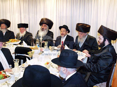 Shearim: The Dushinsky Rebbe in Melbourne