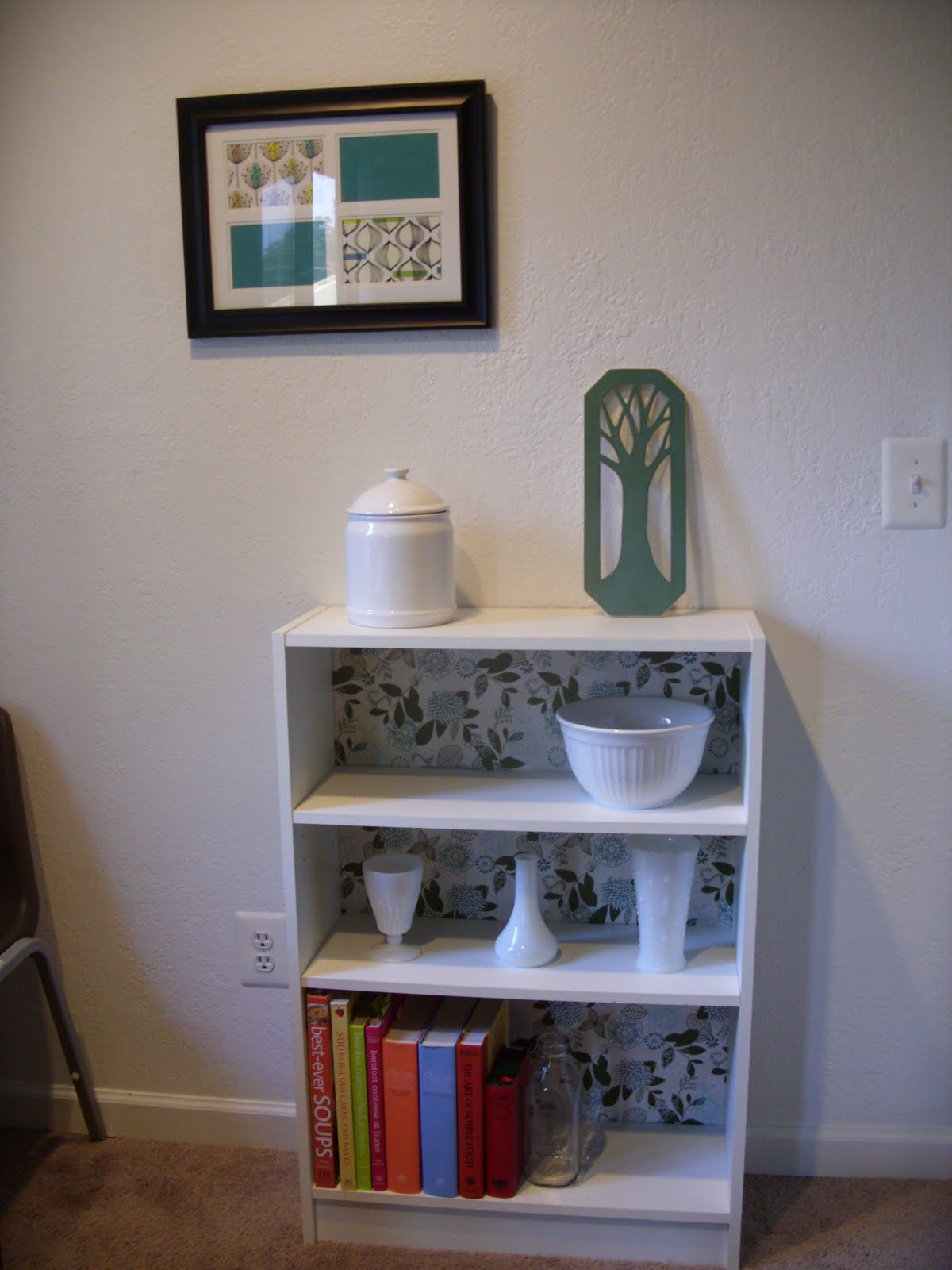 /iklektIk/ creativity: dressing up a boring shelf