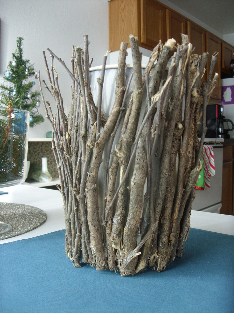 /iklektIk/ creativity: a tree trunk for our little fake tree