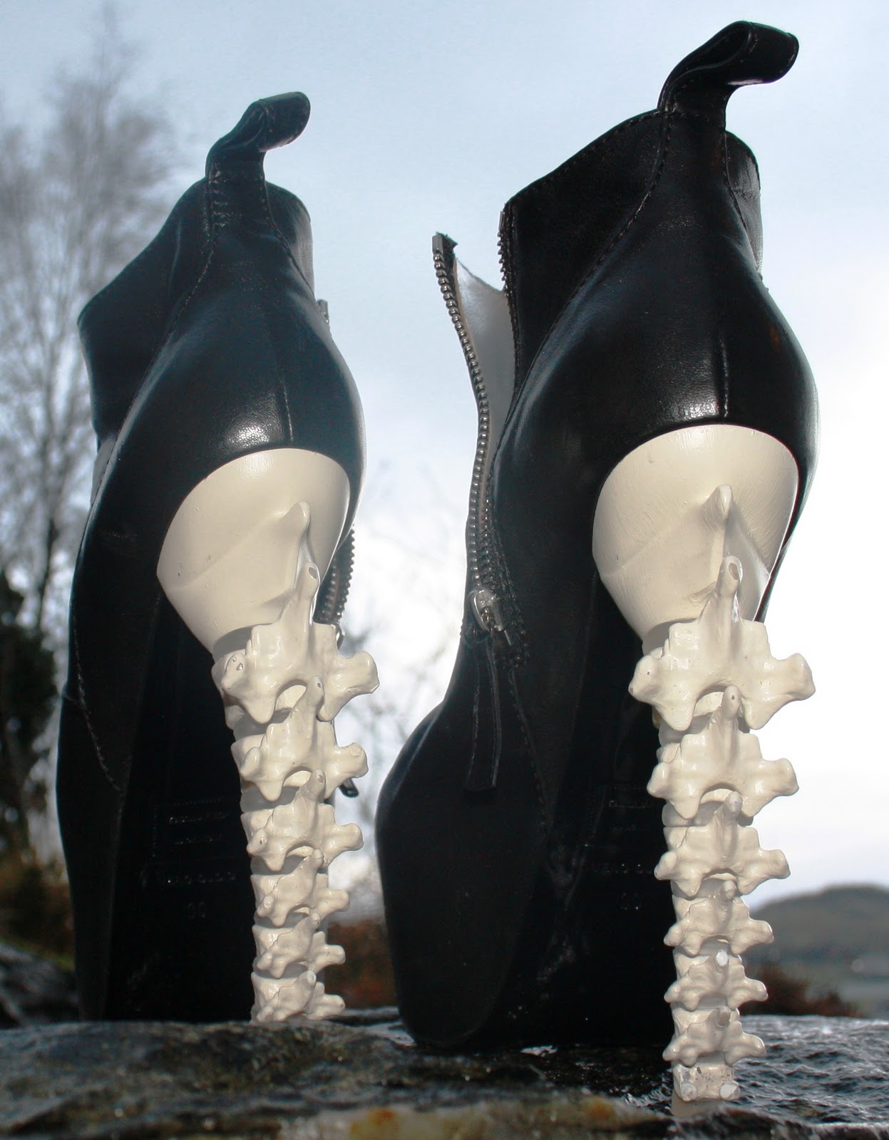 BEAUTYCOUNTRY: #Dsquared - Spine heels#