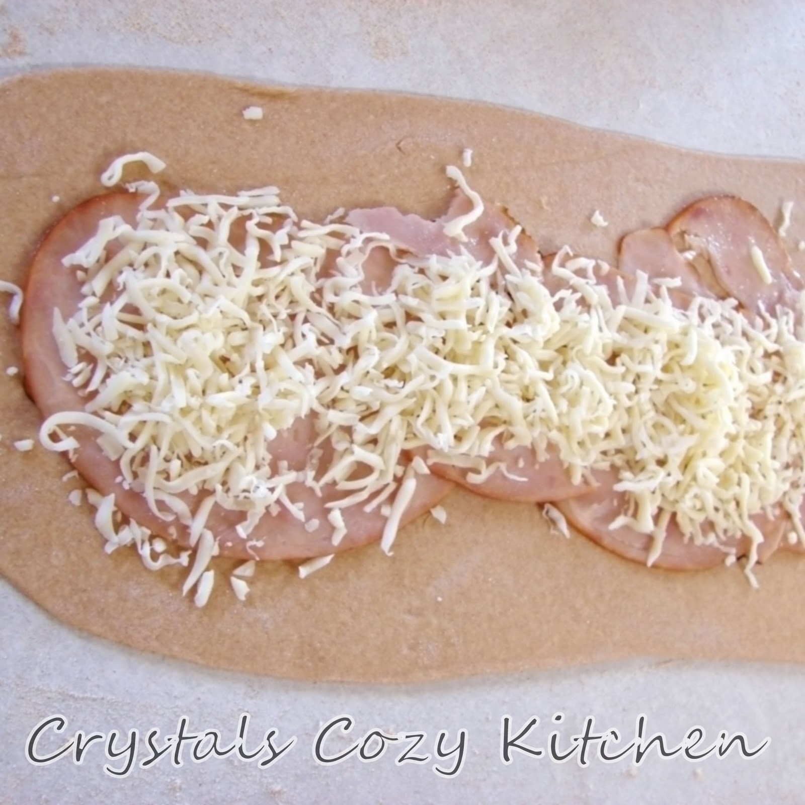 Crystal's Cozy Kitchen: Stuffed Bread