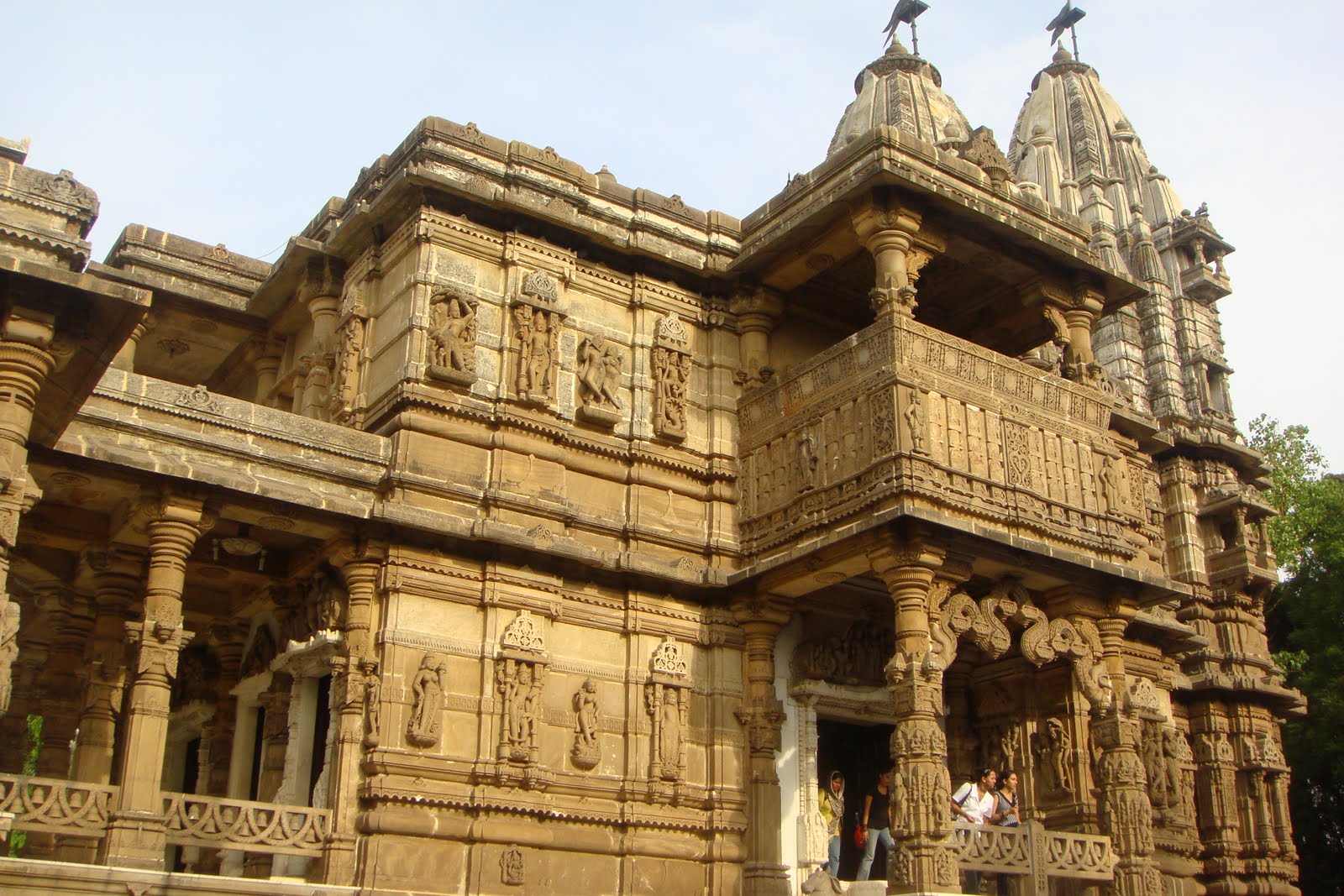 San Clicks: Birla Mandir, Shahad
