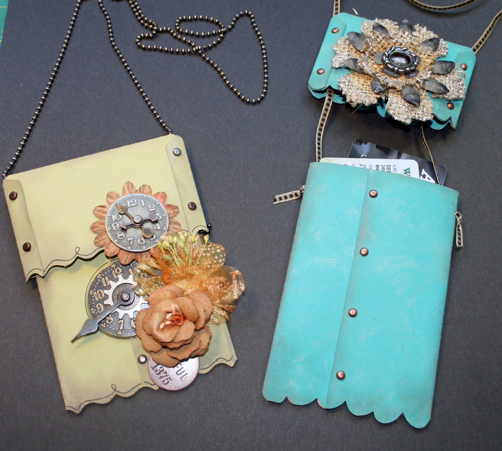 The Paper Trail: What's Up Wednesday! 7/22/10: Grunge Paper Neck Pouch!