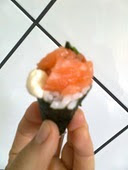 Mini temaki (diversos) e mini hossomaki (diversos)
