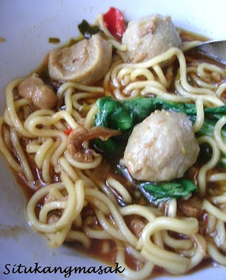 I'm not a Chef not yet a Gourmet ..: Mie Ayam Bakso n Pangsit