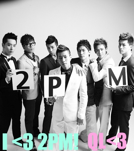 2PM: 7=1 2pm ROCKS!Esp:NICHKHUN!
