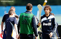 Real Madrid Zone: Raul and Cristiano Ronaldo play Hurling (Photo Gallery)