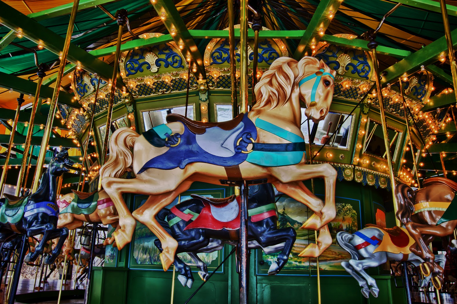 Scott Evers Photography: St. Louis Carousel in HDR