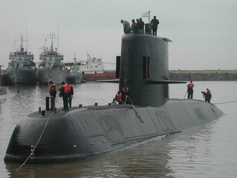Desarrollo y Defensa: Submarino TR 1700