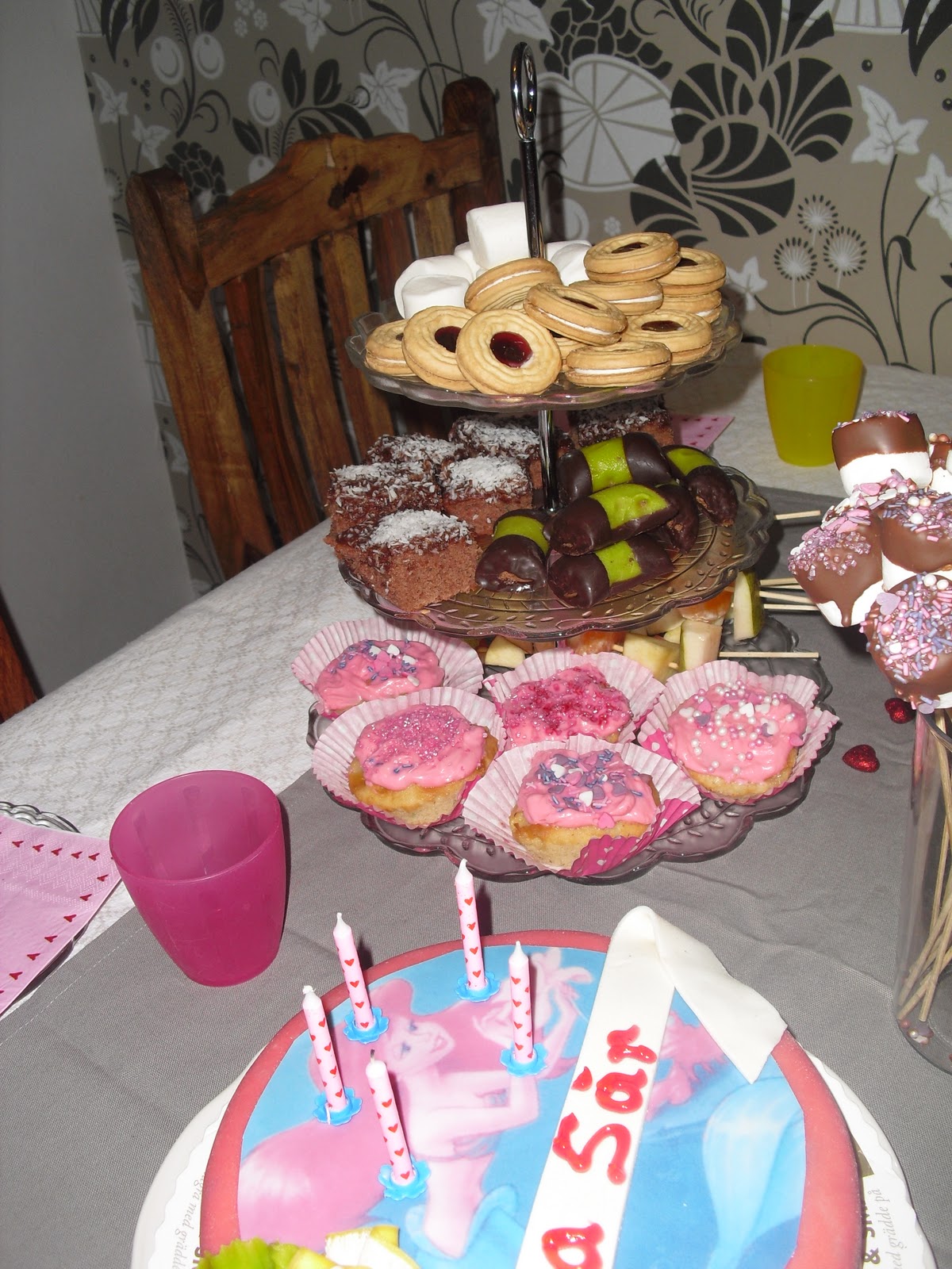 Baka, baka liten kaka......: Barnkalas!