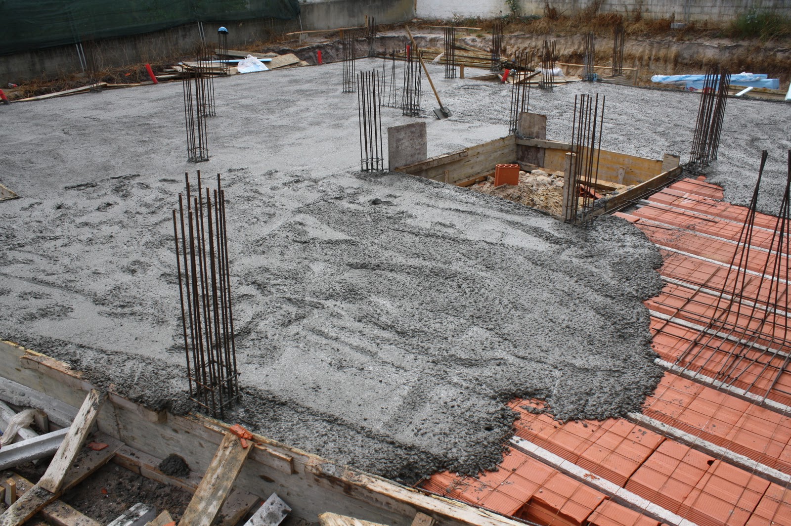 Fernão Ferro, Avenida dos Redondos, Lote 1119: Betonagem laje térrea 7 ...