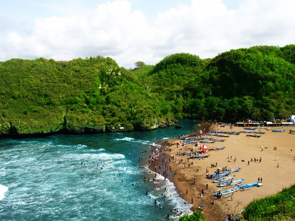 AYO KE JOGJA: THE EXOTIC BEACHES IN YOGYAKARTA