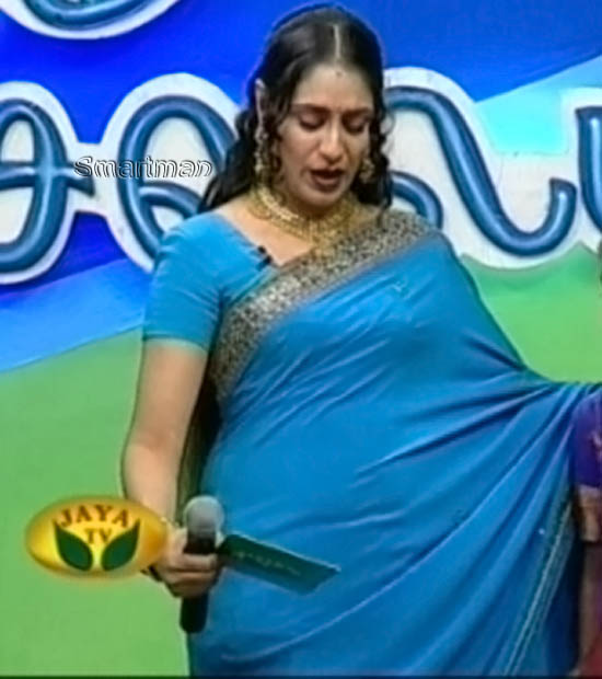 Tollywood Aunties and Actresses: Uma Padmanabhan random TV captures 7