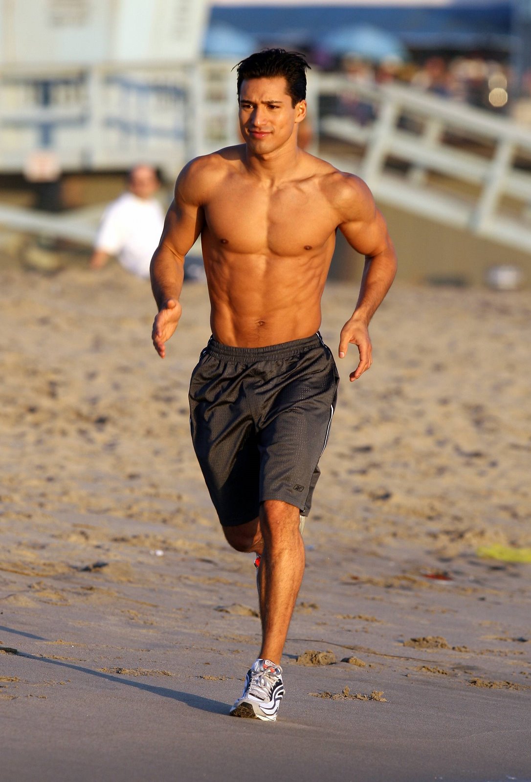 HOT BODYBUILDER AND GYMNASTS BLOG: Mario Lopez (actor)