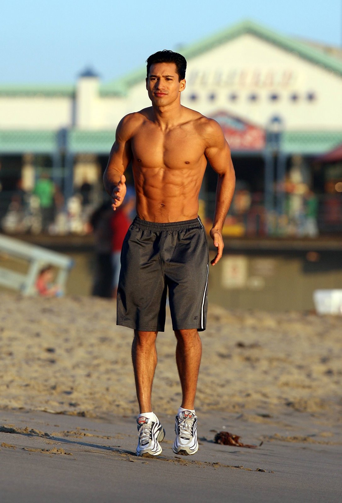 HOT BODYBUILDER AND GYMNASTS BLOG: Mario Lopez (actor)