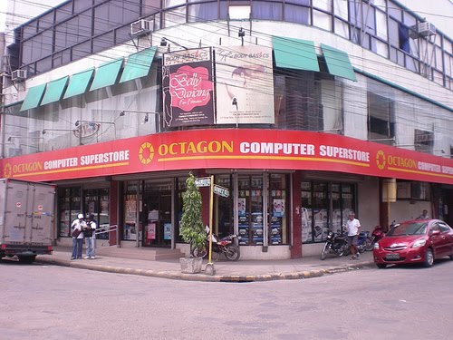 VERY POOR SERVICE: OCTAGON COMPUTER SUPERSTORE